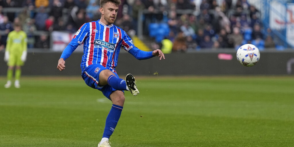 EVERYTHING WE LEARNT FROM ARCHIE DAVIES: PRE YEOVIL TOWN (A) | Carlisle ...