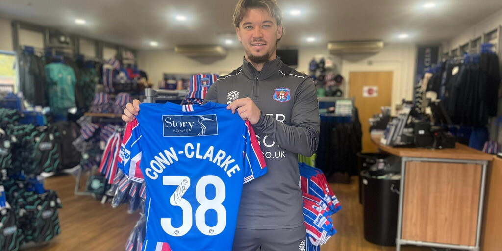 CHRIS CONN-CLARKE SHIRT OFFER & GIVEAWAY | Carlisle United Football Club